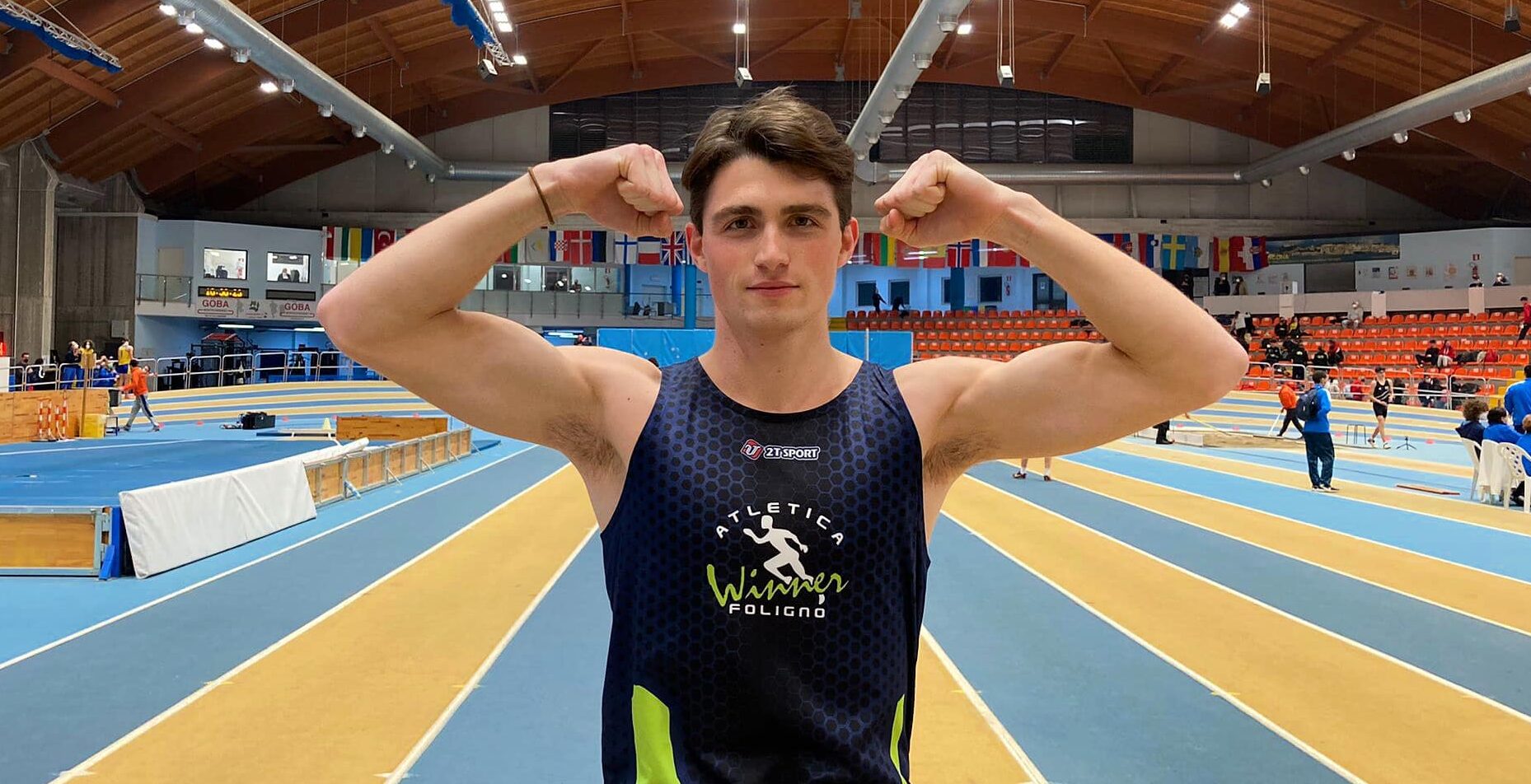 Alessandro Ricci (Winner Foligno) ad Ancona, nei 60 apre le ali, vola ...