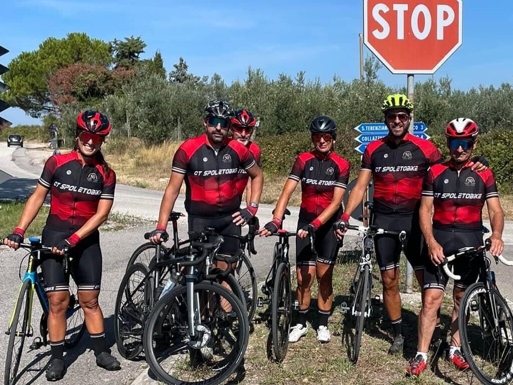 In cinque del Ct SpoletoBike a Cesenatico per la memorabile GF "Nove ...