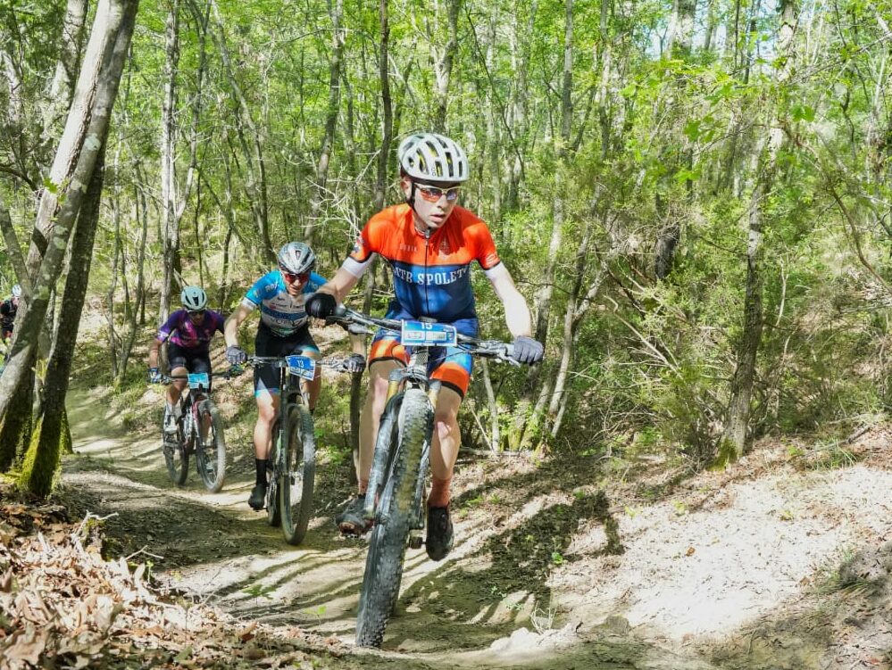 Alessandro Desantis MTB Spoleto chiude primo nella Umbria Marathon ...